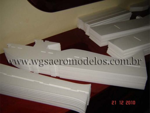 Kit Ultimate – Biplano em Depron branco 4mm – WGS Aeromodelos – WGS ...